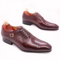 China Mens Patent Leather Shoes Low Heel Mens Pointed Toe Dress Shoes With Faux Snake Pattern for sale