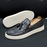 China Low Heel Mens Slip On Tassel Shoes Black / Brown Men Genuine Leather Casual Shoes for sale