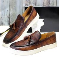 China Low Heel Mens Slip On Tassel Shoes Black / Brown Men Genuine Leather Casual Shoes for sale