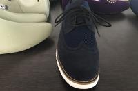 China Customized Knitted Men's Casual Shoes   Breathable Flyknit Lightweight Shoes for sale