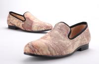China Slip On Mens Velvet Loafers Embroidered Velvet Smoking Slippers for sale