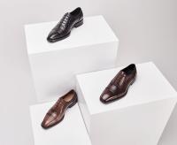 China Lace Up Mens Pointed Toe Dress Shoes Autumn Mens Brown Brogue Shoes For Wedding for sale
