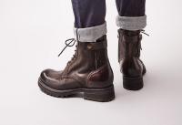 China Normal Size Mens Brown Chelsea Boots Full Grain Leather High Top Casual Shoes for sale