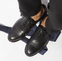 China Genuine Leather Men Formal Dress Shoes With Comfortable Pointed Toe Design for sale