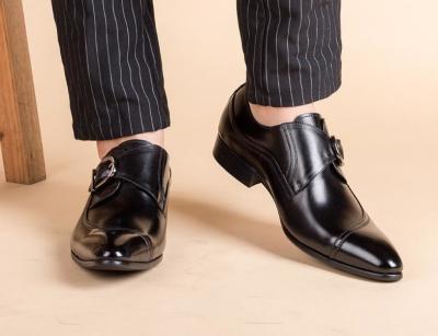 China Round Toe Black Derby Mens Leather Dress Shoes With Buckle Banquet Oxford for sale