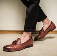 China Summer Brown Mens Leather Loafers Shoes Slip On Brogue Tassel Loafers for sale