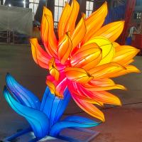 China Custom LED Light-Up Flower Lanterns 150-180CM for Park and Festival Decorations with 110/220V Power for sale
