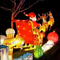 China Handmade Santa Claus Christmas Lanterns 200-220CM with LED Lighting for Festival Decorations for sale