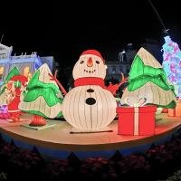 China Large-scale Outdoor Christmas-themed Light Show Performance for sale