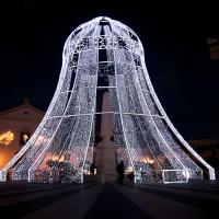 China Large 400cm Santa Claus LED Lantern for Outdoor Christmas Decorations - 110V/220V Customizable Lighting for sale