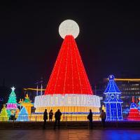 China Large-scale Outdoor Lighting Decorations - Christmas Hat Lighting Sculptures, for Holiday Decorations & Themed Light Shows for sale