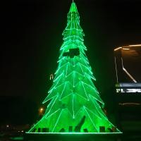 China Giant Customizable Christmas Tree Decorations for Outdoor Holiday Decorations for sale