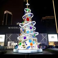 China LED Christmas Tree Lanterns for Christmas Theme Light Show Decorations for sale