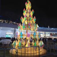 China Custom Faceted Prism LED Christmas Tree, Iridescent Geometric Light Tree for Shopping Mall Holiday Installation for sale