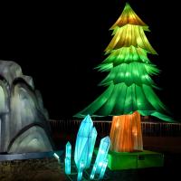 China Christmas Tree LED Lanterns for Street and Outdoor Decorations for sale