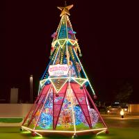China Outdoor Giant LED Lighting Christmas Tree Decoration Customizable 6m for sale