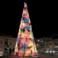 China Outdoor Christmas Tree Holiday Lights Decoration Large Customizable for sale