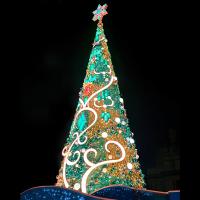 China Street Hotel Decorations Large Christmas Tree Lighting Customizable for sale