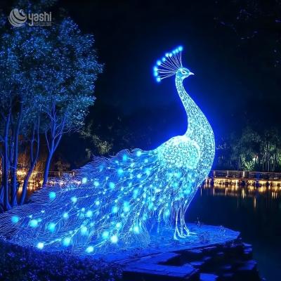 China Lifelike Peacock Sculpture Lighting for Zoo and Park Decorations for sale
