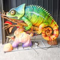 China Handmade Animal Lantern - Chameleon Sculpture Illuminated LED Lantern, Customizable for sale