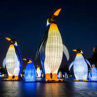 China Handcrafted Silk Penguin Lantern - Waterproof Material for Zoo Decorations for sale