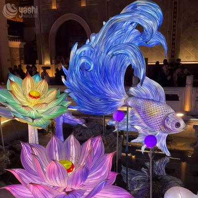 China Vivid Fish Chinese Animal Lanterns Traditional Festival New Year Lantern for sale