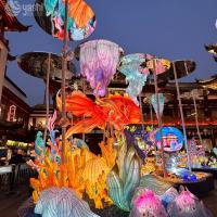 China Customizable Aquatic-Themed LED Lantern Installation for Festivals - 110V/220V Power with Waterproof Construction for sale