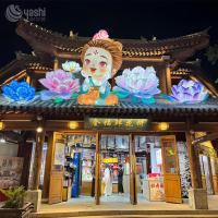 China Custom LED Zigong Lantern with Chibi Chinese Lady Design for Outdoor Festivals - 110V/220V Power Options for sale