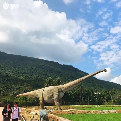 China Realistic 280CM Triceratops Dinosaur Ride with Voice Control and 110/220V Power for Theme Parks for sale