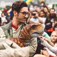 China Customizable Realistic Baby Dinosaur Hand Puppet with CE Certification for Theme Parks and Educational Exhibitions for sale