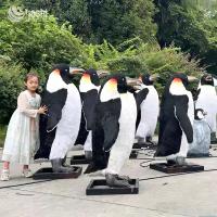 China Movable Animation Penguin Sculpture 2-10 Meter Custom Size with 220V Electric Drive for Theme Parks & Exhibitions for sale