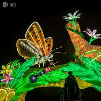 China Handmade Bee Shaped Animal Lantern 200CM with LED Light for sale