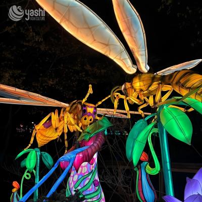 China Handmade Bee Shaped Animal Lantern 200CM with LED Light for sale