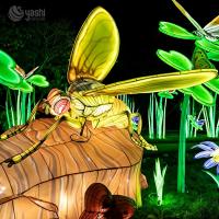 China Handmade Bee Shaped Animal Lantern 200CM with LED Light for sale