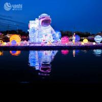 China Outdoor Park Decoration Large Astronaut Lantern with Space Theme for sale