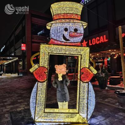 China Custom Outdoor 3D Christmas Snowman Photo Frame for Square and Scenic Area Interactive Photo Booth for sale