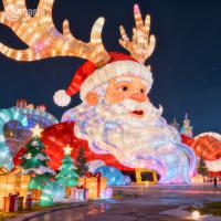 China Giant Wire Frame Santa Claus Light Sculpture, Waterproof LED Santa Light Decoration for Outdoor Christmas Light Festival, Plaza and Shopping Mall for sale