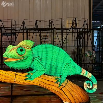China Zigong Lantern Factory's Waterproof Chameleon-Shaped Lanterns | Ideal for Outdoor Decoration for sale