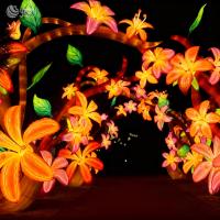China Custom Lily Flower Vine Arch Lantern, Giant Blooming Floral LED Walk‑Through Light Arch for Park, Garden and Lantern Festival Exhibition for sale