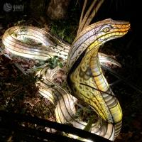 China LED Animal Snake Lantern for Theme Parks - Perfect for Scenic Lighting and Halloween Decorations for sale