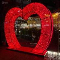 China Custom Heart Shape LED Light Arch Tunnel, Golden Love Heart Light Passage for Valentine & Christmas Event Decor for sale