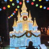 China Custom Waterproof Christmas Cake & Santa LED Lantern Festival Light for Amusement Park & Holiday Event for sale