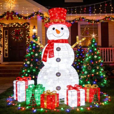 China Custom LED Wire Frame Snowman Light Sculpture, Giant Outdoor Snowman Christmas Light with Gift Boxes for Yard & Plaza Decor for sale