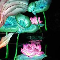 China Custom Purple Gradient Lotus Lantern, Large LED Color‑Shifting Water Lotus Light Sculpture for Night Festival for sale