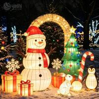 China Custom Large LED Lighted Snowman Sculpture, Outdoor 3D Wireframe Snowman Light with Gift Boxes & Candy Cane for Christmas Decor, Support Customization for sale
