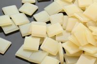 China Yellow Industrial Strength Hot Glue 7085-85-0 Hot Melt Rubber Adhesive for sale