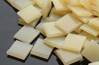 China Yellow Industrial Strength Hot Glue 7085-85-0 Hot Melt Rubber Adhesive for sale