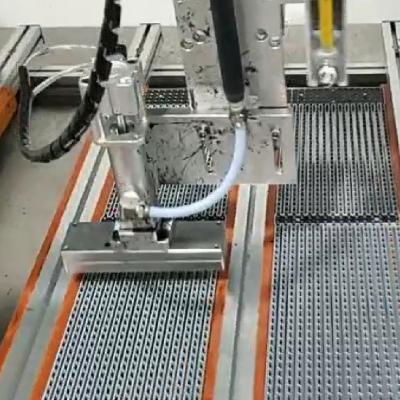 China Robotic Arm Glue Potting Machine Programmable XYZ-axis for Complex Potting Paths Smart Alarm System 0-40C for sale