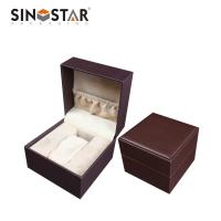 China Scratch Resistant Single Watch Box Holds 1 Watch Classic Snap Button Closure for sale