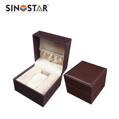 China Scratch Resistant Single Watch Box Holds 1 Watch Classic Snap Button Closure for sale